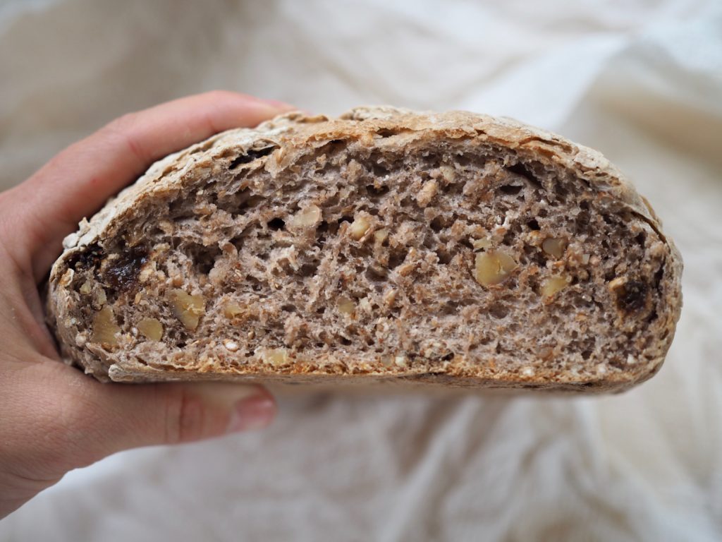 Homemade Walnut Bread (Valnøttbrød) - North Wild Kitchen