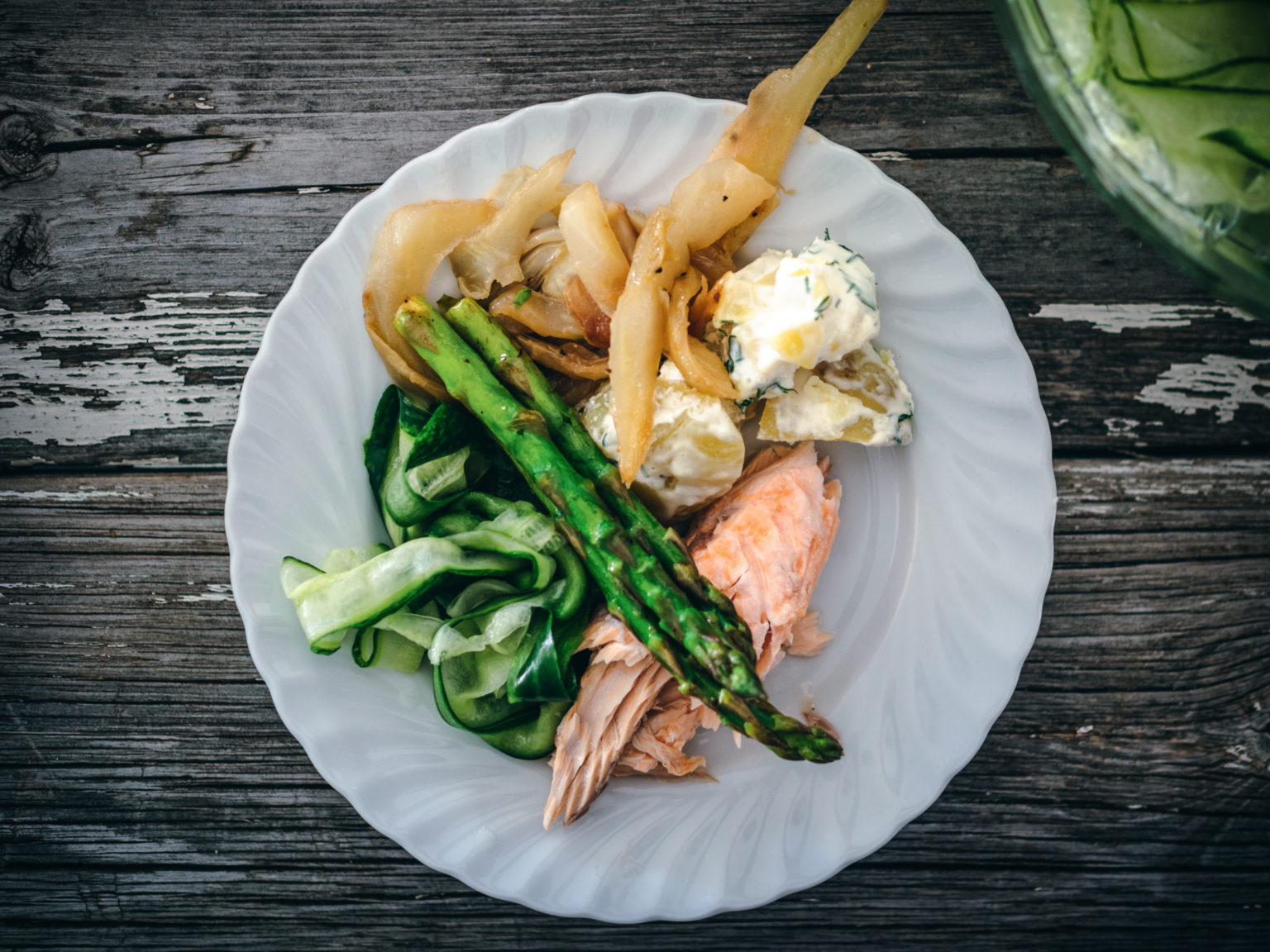 Grilled Whole Salmon for a Crowd (Grillet hel laks) - North Wild Kitchen