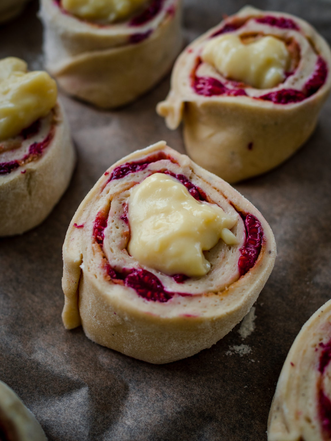 Raspberry Custard Buns (Bringebærsnurrer med vaniljekrem) - North Wild ...