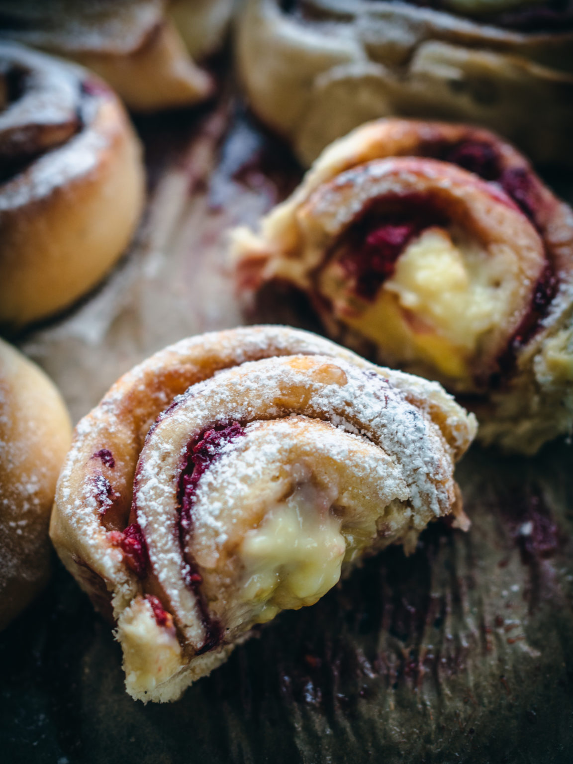 Raspberry Custard Buns (Bringebærsnurrer med vaniljekrem) - North Wild ...
