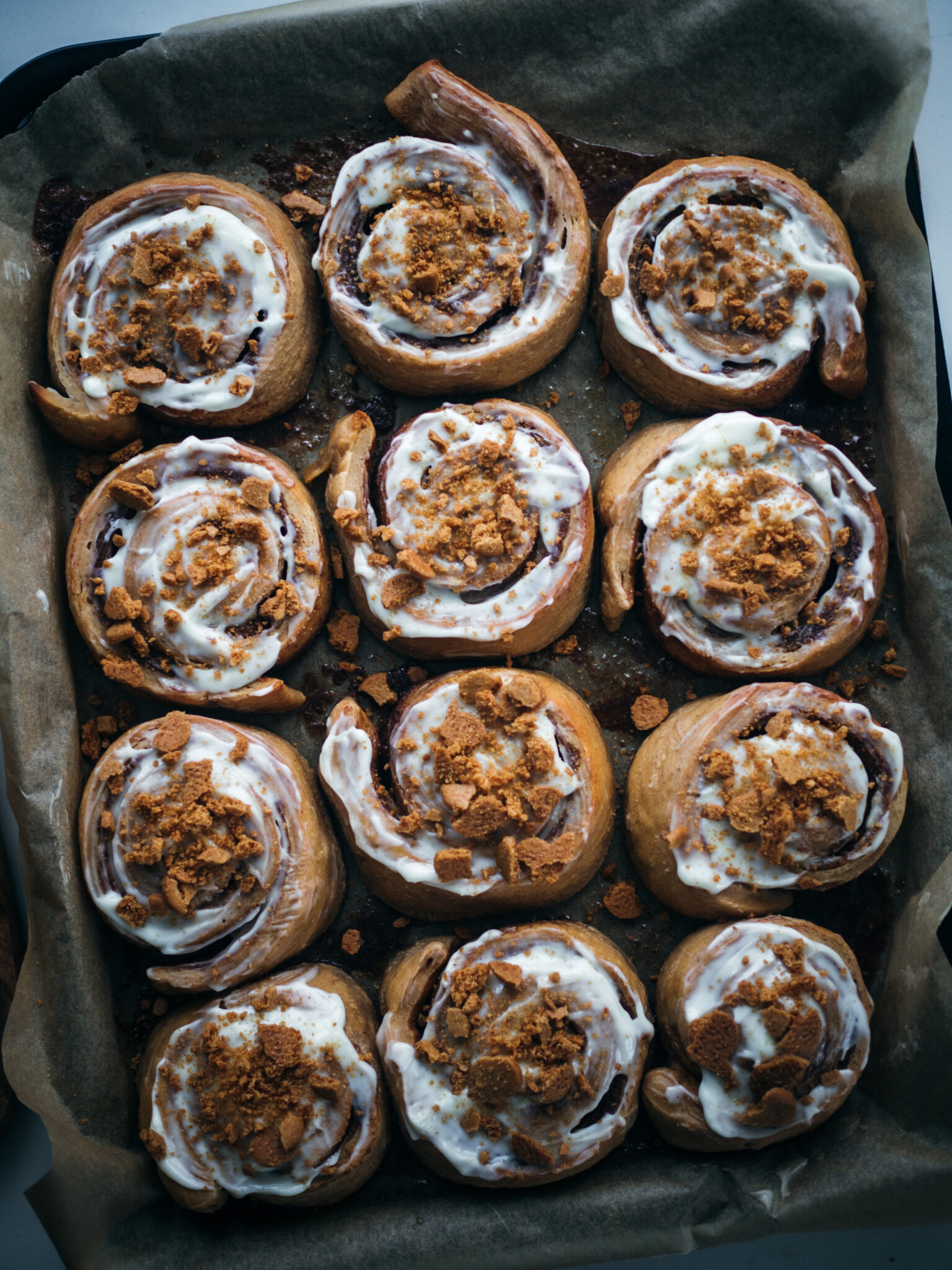 Pepperkaker Buns (Gingerbread Rolls) - North Wild Kitchen