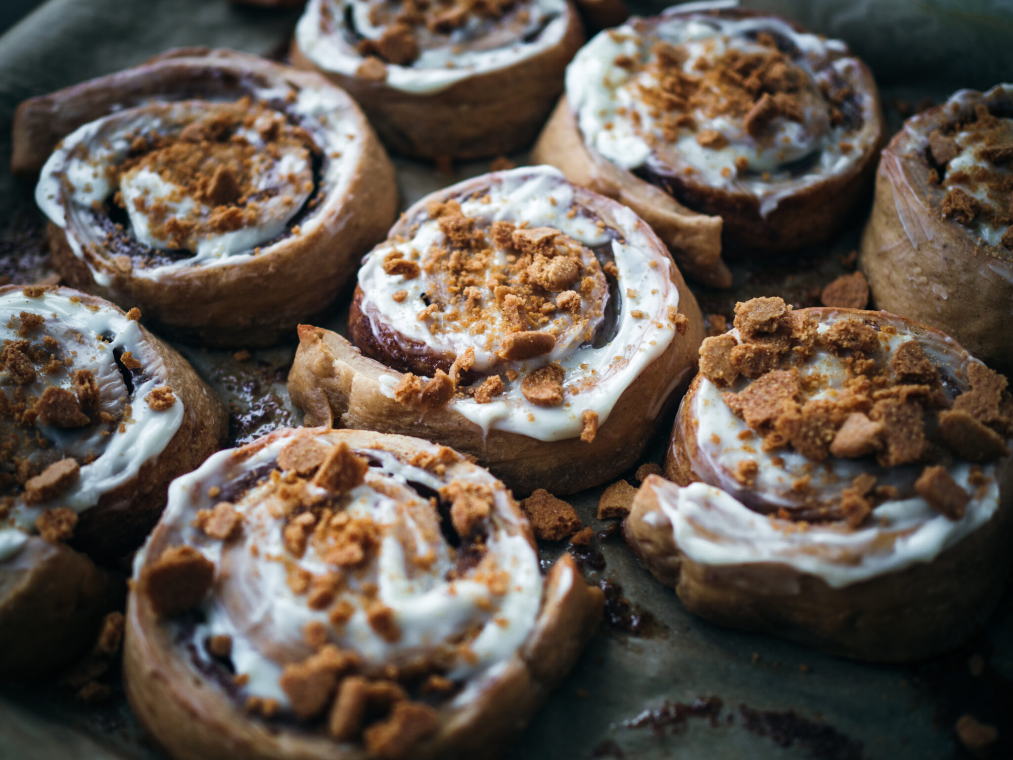 Pepperkaker Buns (Gingerbread Rolls) - North Wild Kitchen