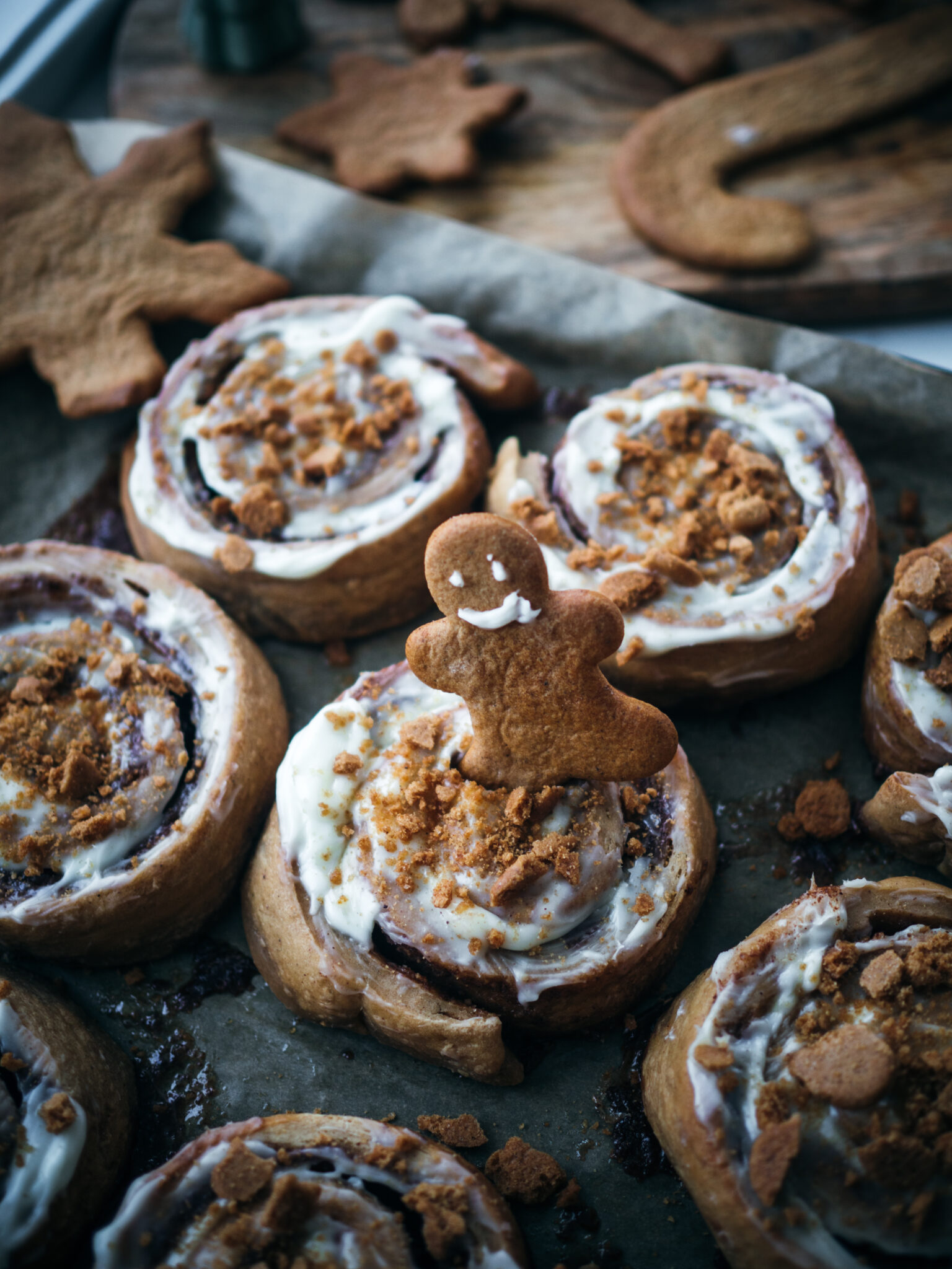 Pepperkaker Buns (Gingerbread Rolls) - North Wild Kitchen