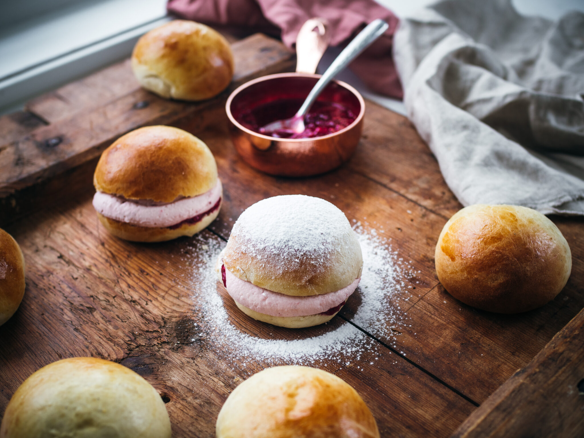 Carnival Buns with Raspberry Cream & Jam (Fastelavnsboller med ...