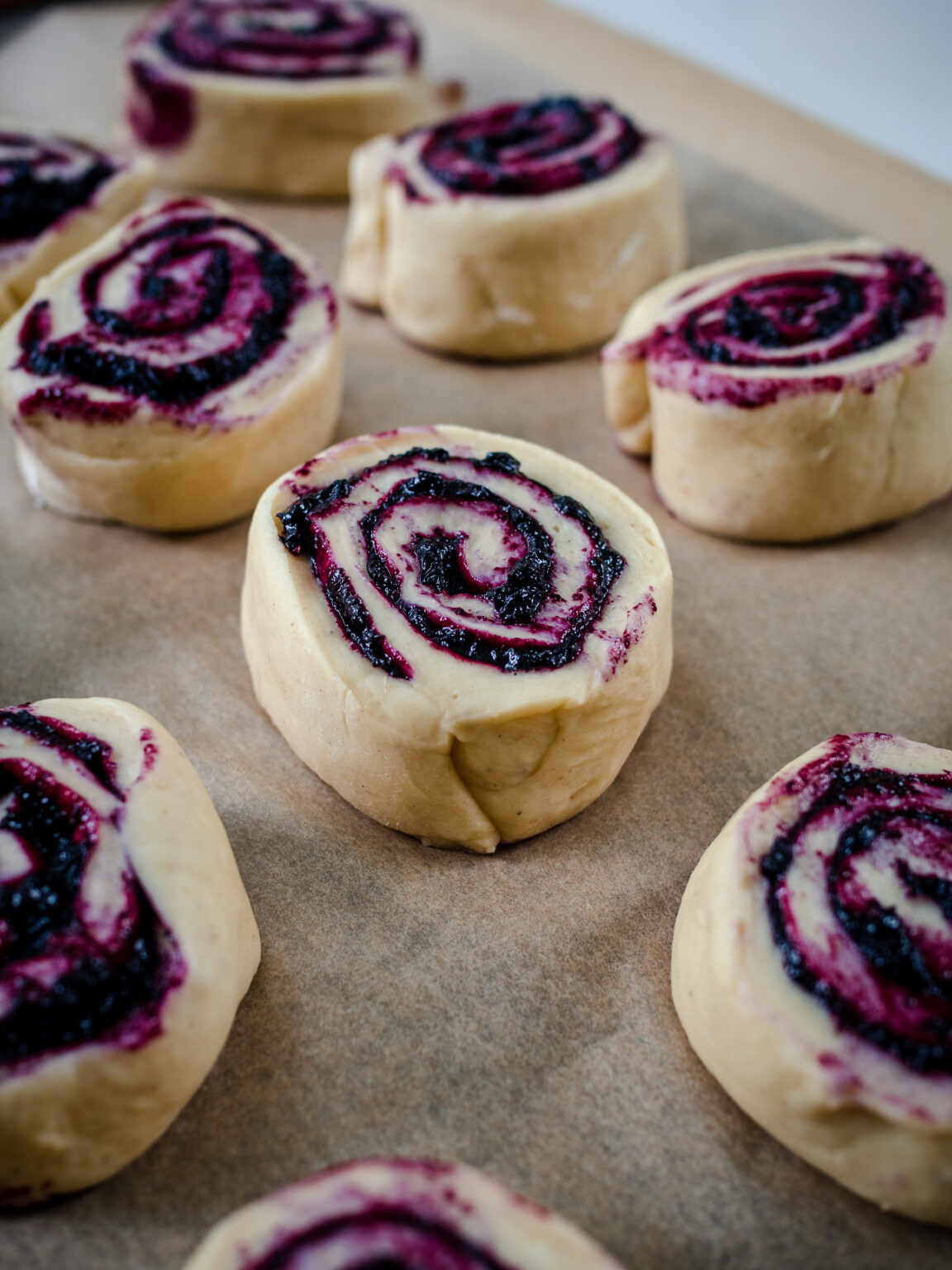 Bilberry ‘Wild Blueberry’ Buns (blåbærboller) - North Wild Kitchen