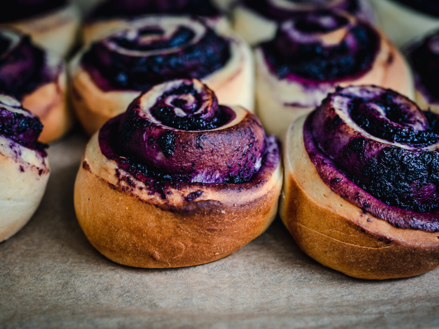 Bilberry ‘Wild Blueberry’ Buns (blåbærboller) - North Wild Kitchen